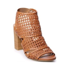 LC Lauren Conrad | Shoes | Lc Lauren Conrad Morganite Cognac Sandals ...